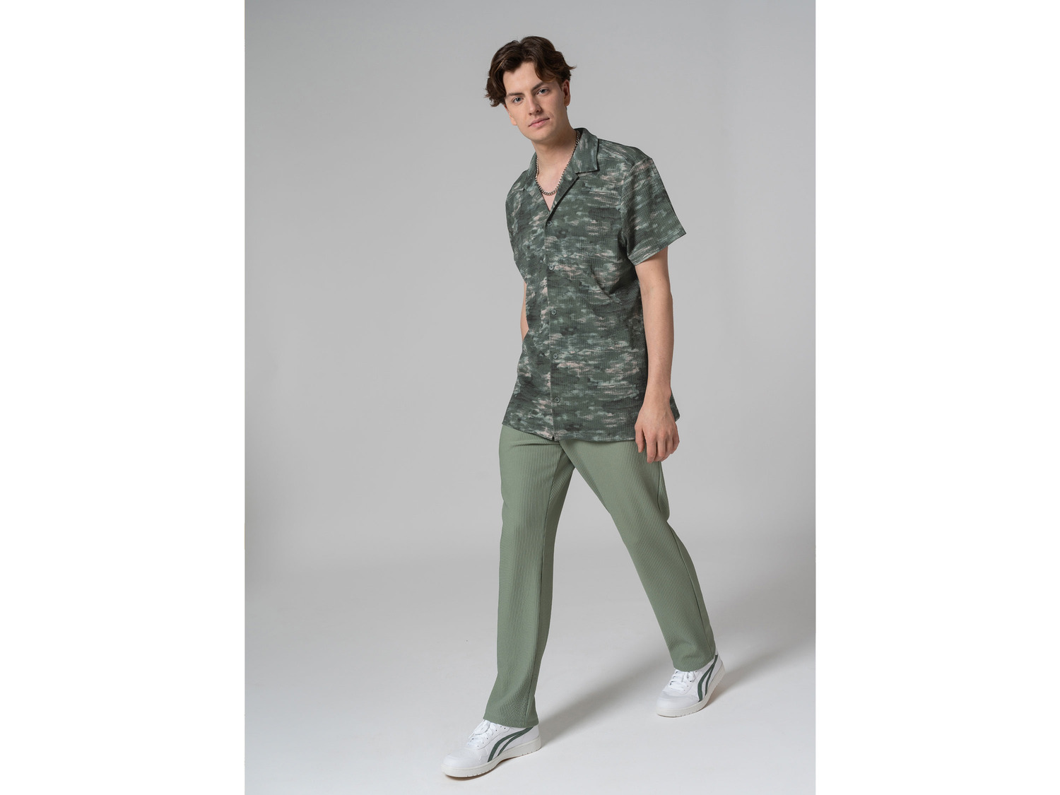 LIVERGY® Pánska letná košeľa, zelená | Lidl.sk